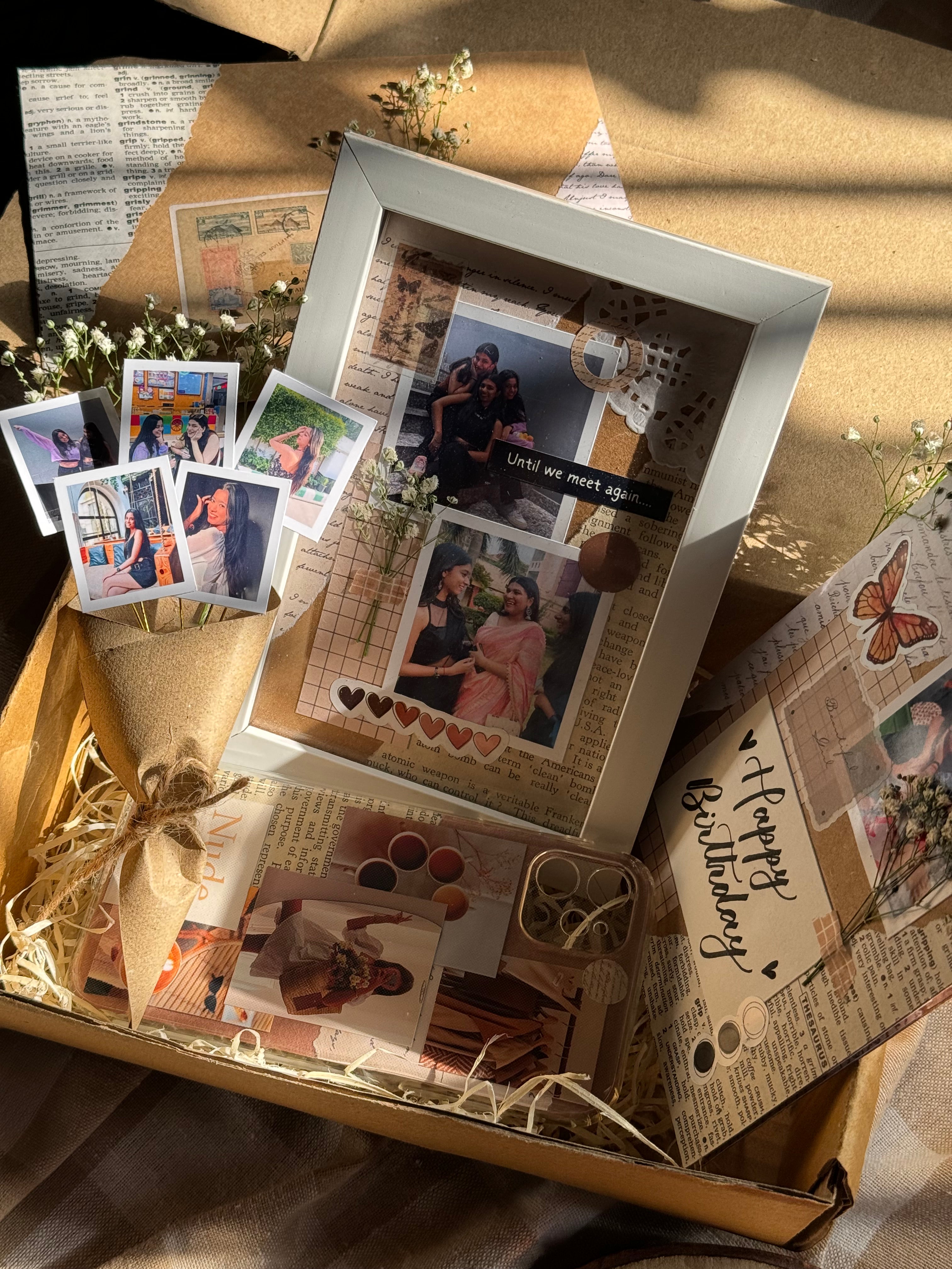 Unique & Personalized Gift Hampers for Birthdays Online in India ...